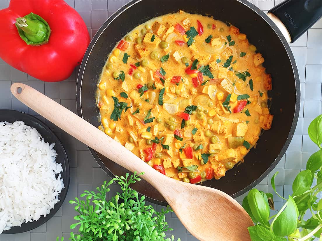 Żółte curry z tofu - NaszPrzepis - sprawdzone przepisy