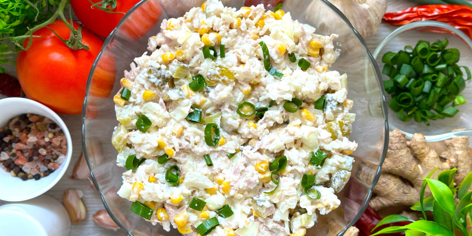 Sałatka z tuńczykiem i ryżem - NaszPrzepis - sprawdzone przepisy